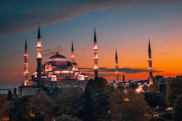 UK Foreign Office issues travel warnings for anyone off to Turkey for a ...