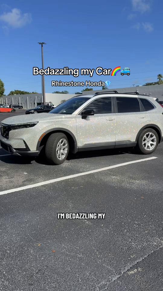 Bedazzled Honda with sparkling doors and rims