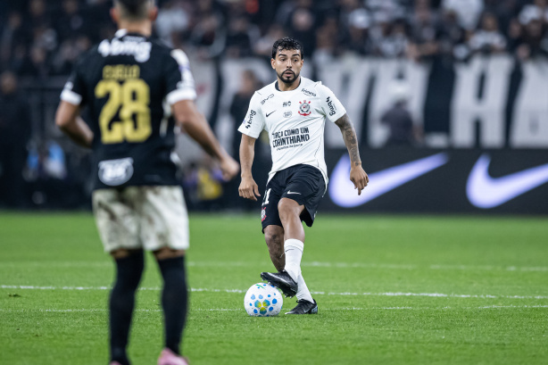 Corinthians ganha duas posições e sai do Z4 após vitória no Brasileirão ...