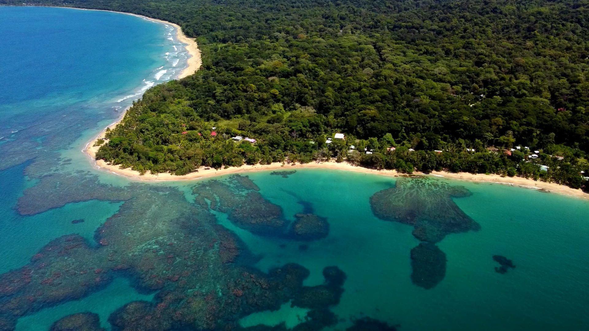 Punta Uva, Kosta Rika: Güney Karayip sahilinin drone turu