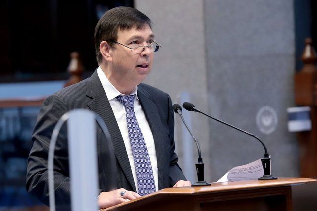 Doctor files new plunder raps vs Recto over PhilHealth fund controversy