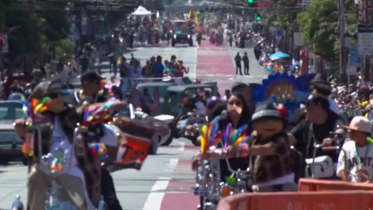 Thousands attend the Carnaval San Francisco Grand Parade