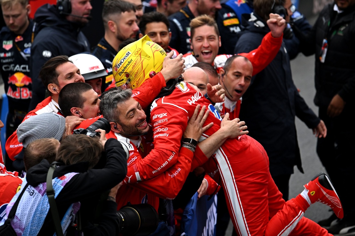 Hamilton satisfecho con el segundo lugar, pero lanza críticas al ...