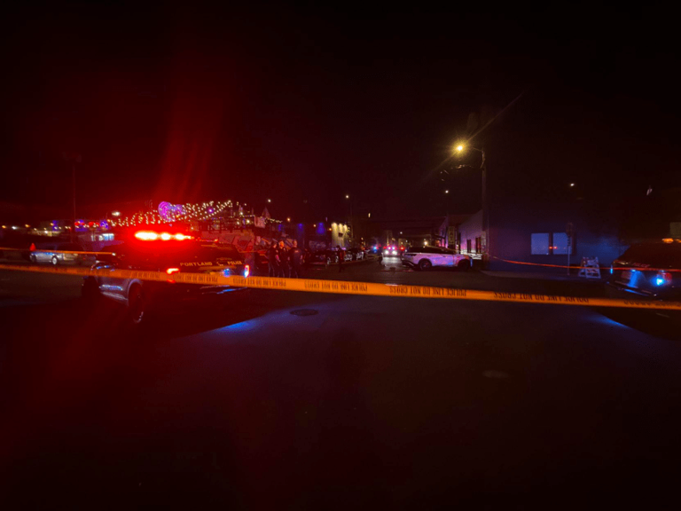 Portland police investigate shooting near SE Main St and 2nd Ave