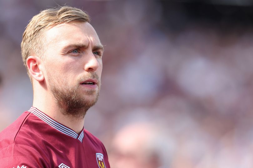 Michael Owen speaks mind on Jarrod Bowen as Liverpool sent clear ...