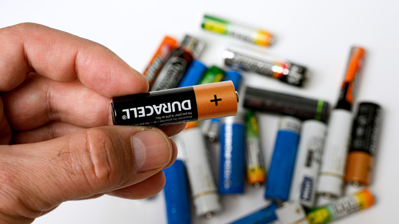 4 gadgets powered by a single AA battery