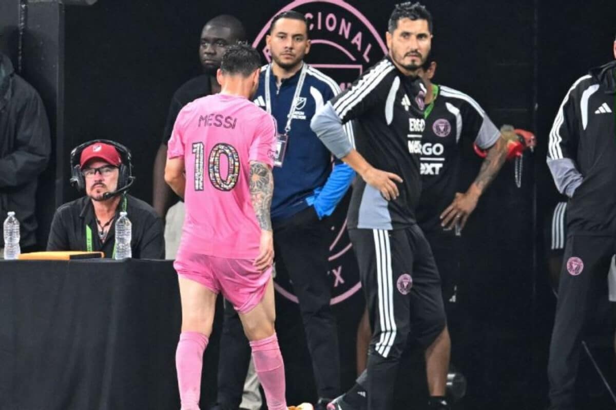 Is Leo Messi injured? Inter Miami star limps off field in final game ...