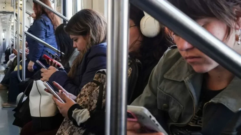 Suman más de 50.5 millones de líneas telefónicas registradas: CRT