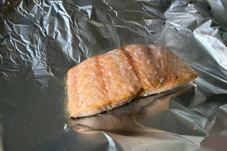 I cooked salmon in the oven, microwave and frying pan — 1 was far juicier