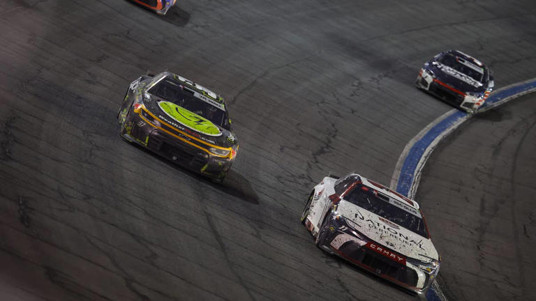 NASCAR throws red flag for rain, expected restart time for Coca-Cola 600