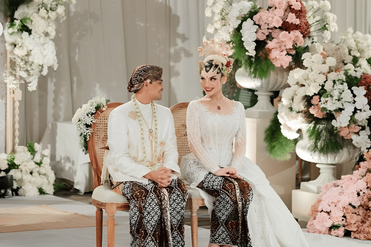 Tengku Nadira dan Teuku Agassi resmi menikah, ini 6 faktanya!