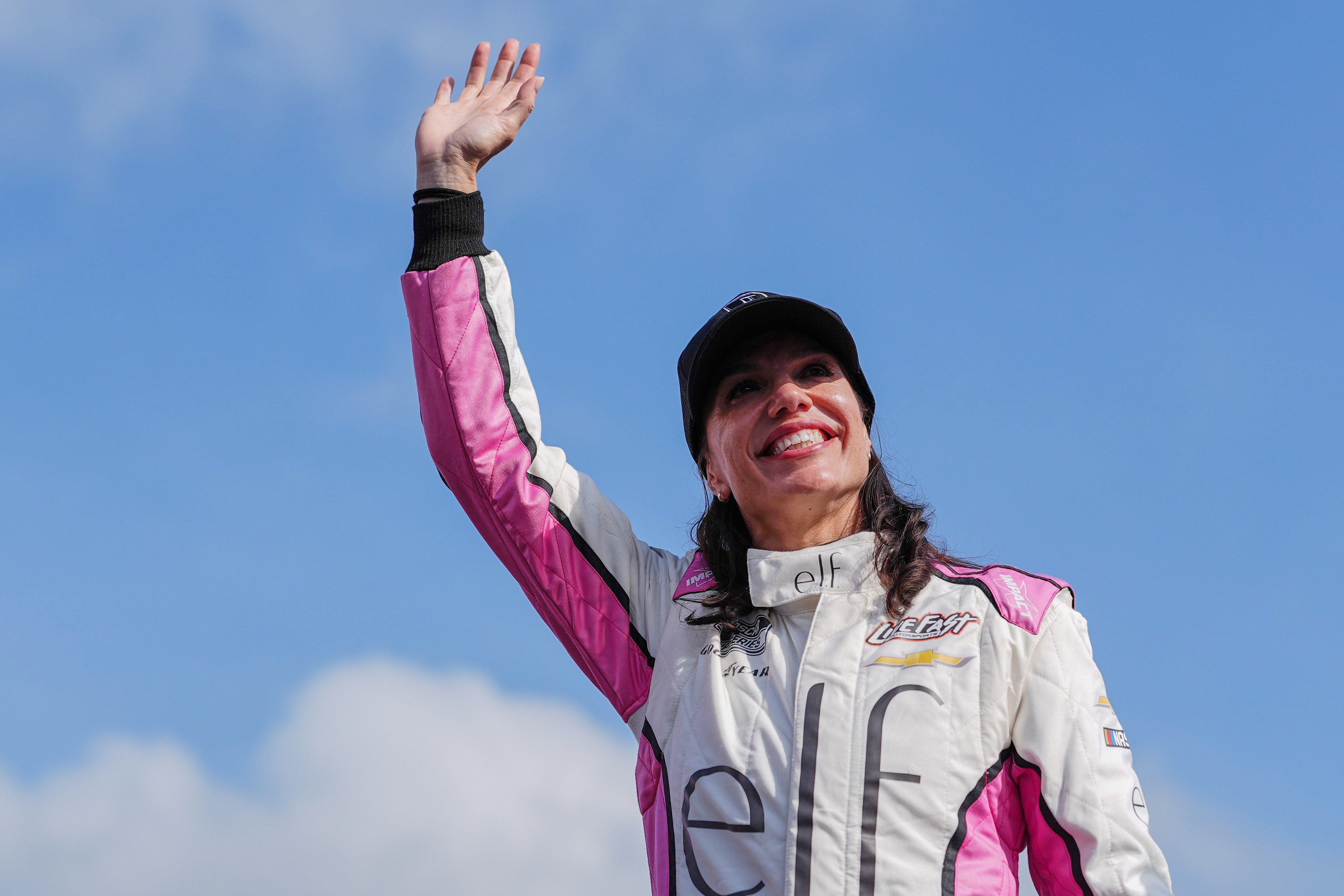 Katherine Legge finishes 31st at Coke 600 after bid to complete racing ...