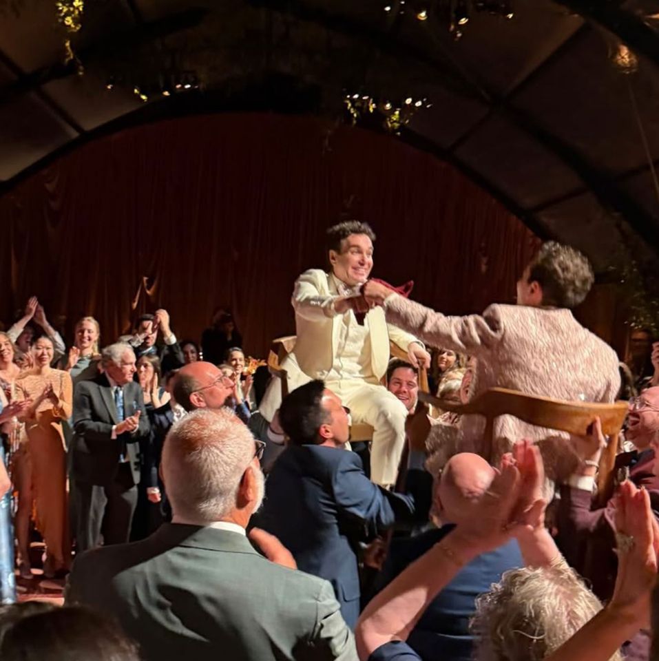Pod Save America host Jon Lovett marries Ari Schwartz