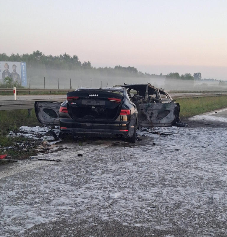 Śmiertelny wypadek na autostradzie A1 w Tuszynie. Citroen jechał pod ...