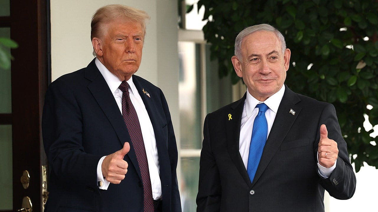 'Bibi's hair on fire': Trump-Netanyahu public 'rift' masked unified ...