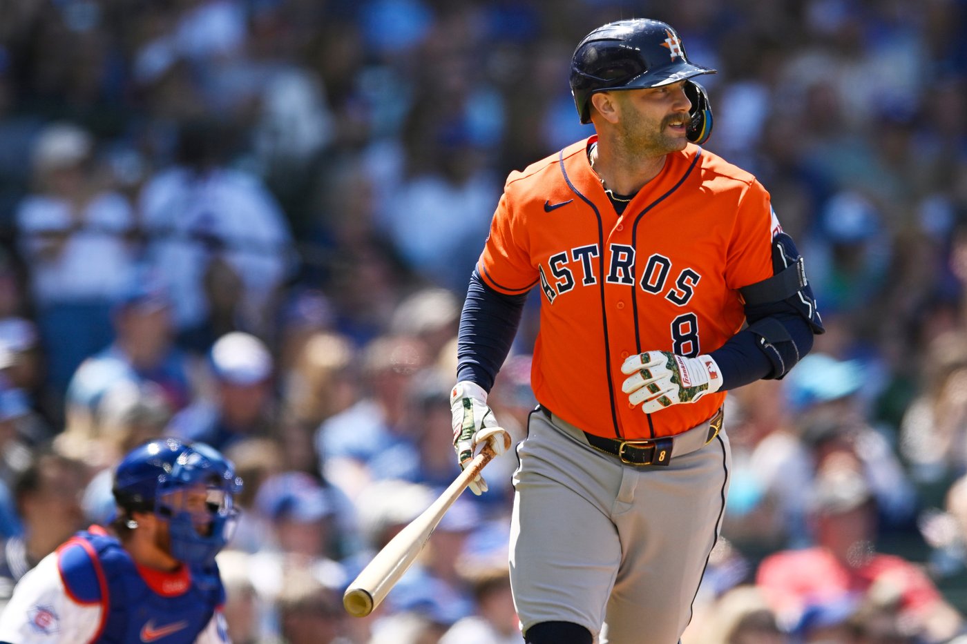 Christian Walker's 3-run home run leads Astros to 8-5 win over Cubs