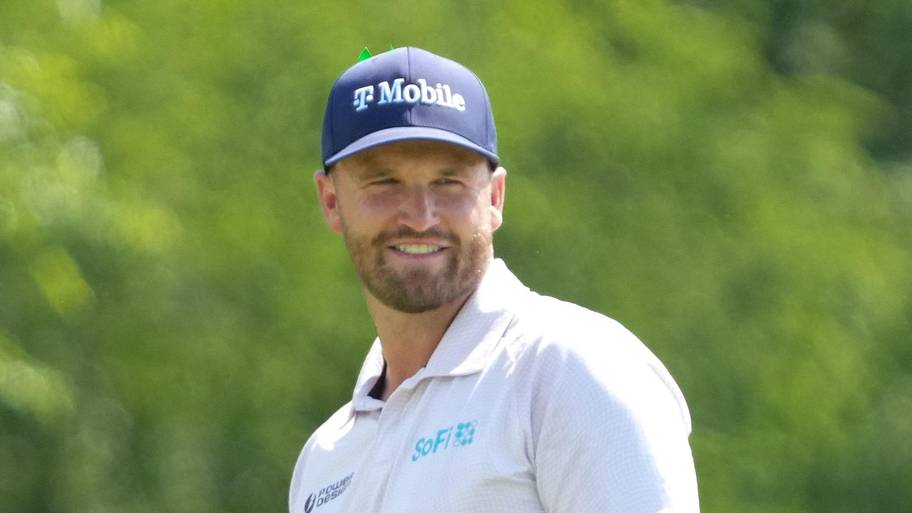 Wyndham Clark's girlfriend Emily Tanner reacts to surge at CJ Cup Byron ...
