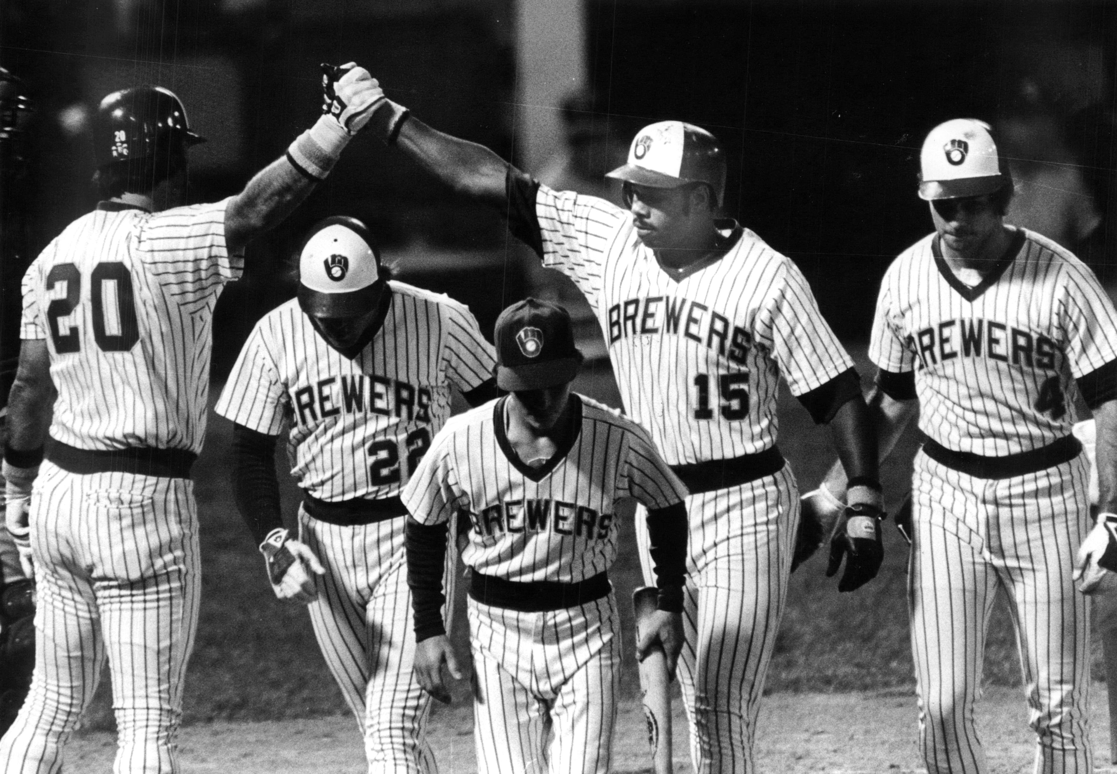 Former Brewers MLB playoff hero has passed away