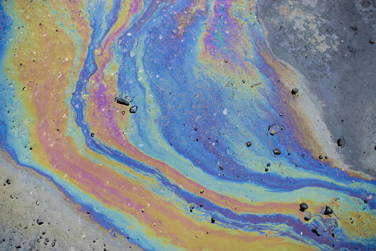 Cleanup continues from Friday oil spill in East Los Angeles