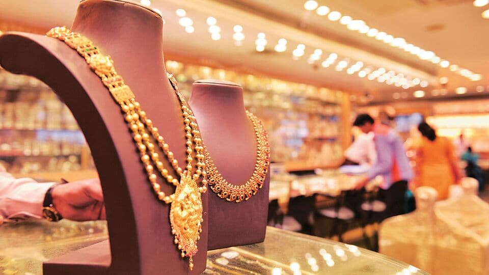 Gold, silver rates today rise up to 4% as WTI crude oil prices tank 5% ...