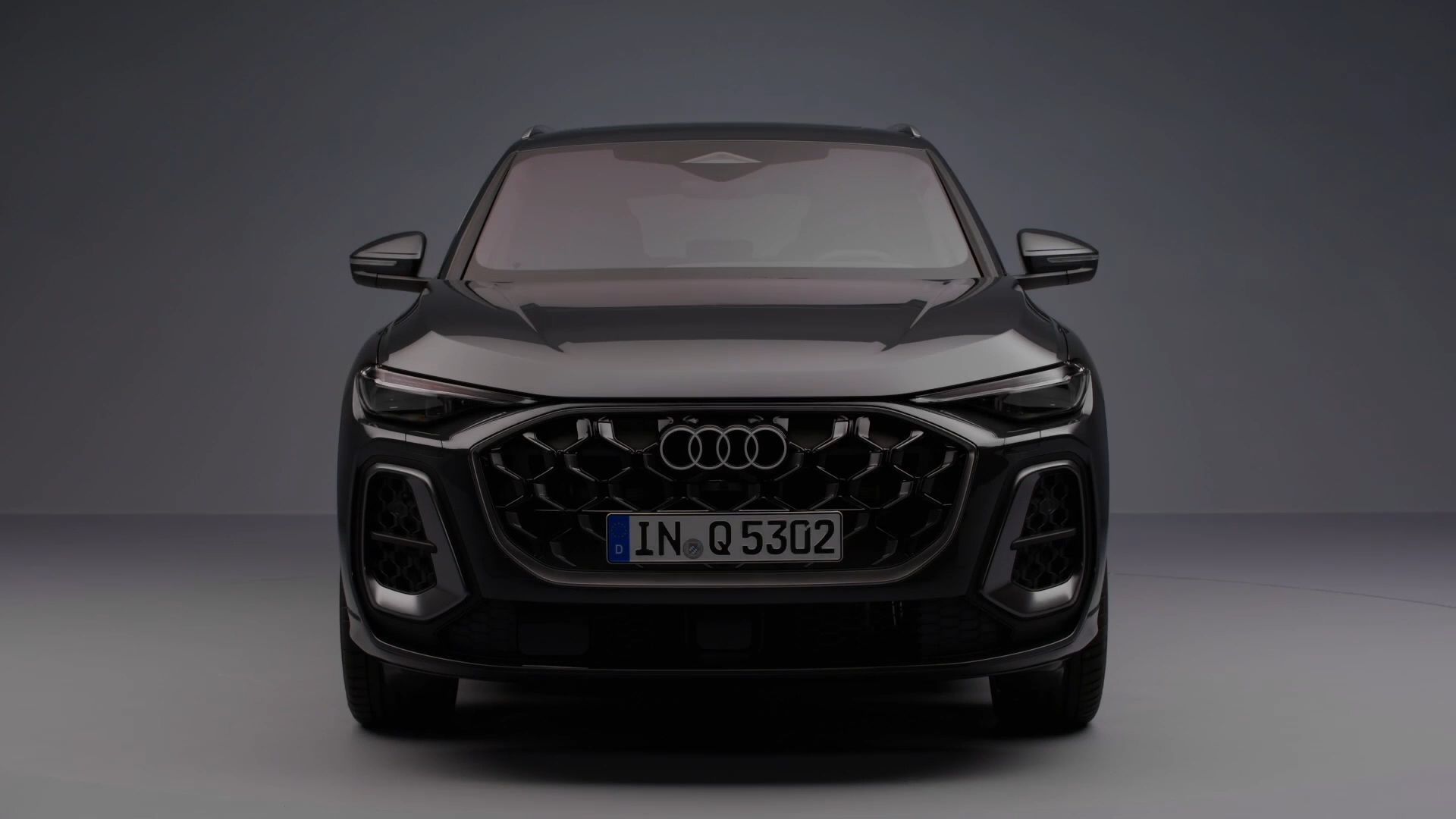 Der neue Audi Q5 SUV - beeindruckend bei Tag und Nacht - das Lichtdesign