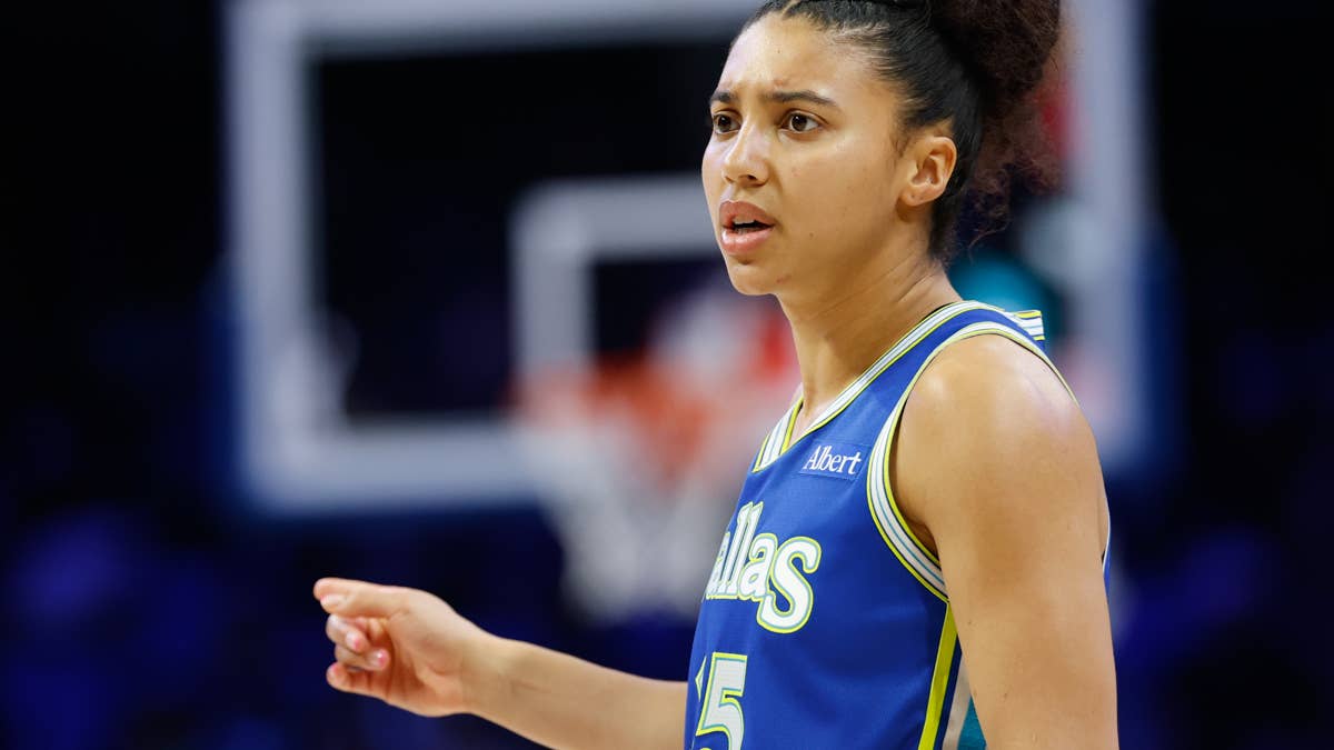 Azzi Fudd scores 24 points and ties rookie record in Dallas Wings win ...
