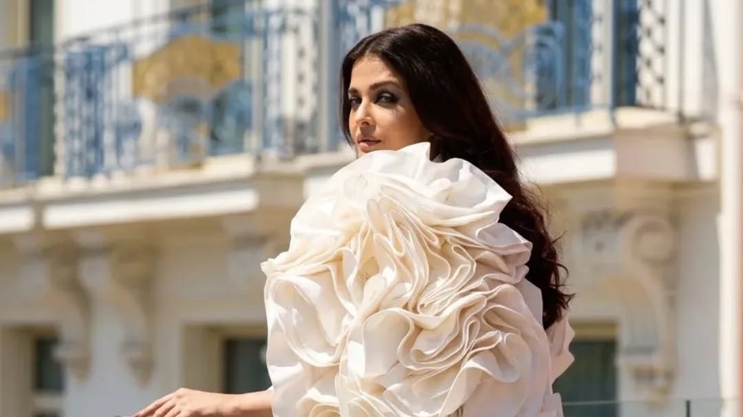 Aishwarya Rai poses in dramatic couture look at Cannes 2026, pics go viral