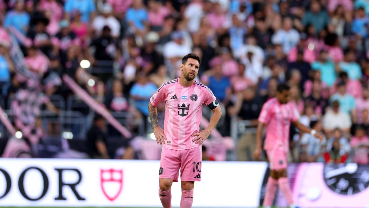 Inter Miami coach provides Lionel Messi injury update after concerning ...
