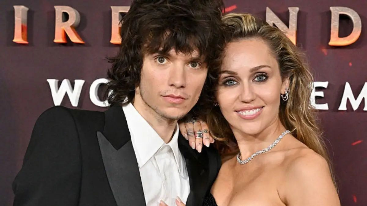 'Did y’all not see him': Miley Cyrus has fans talking after awkward ...