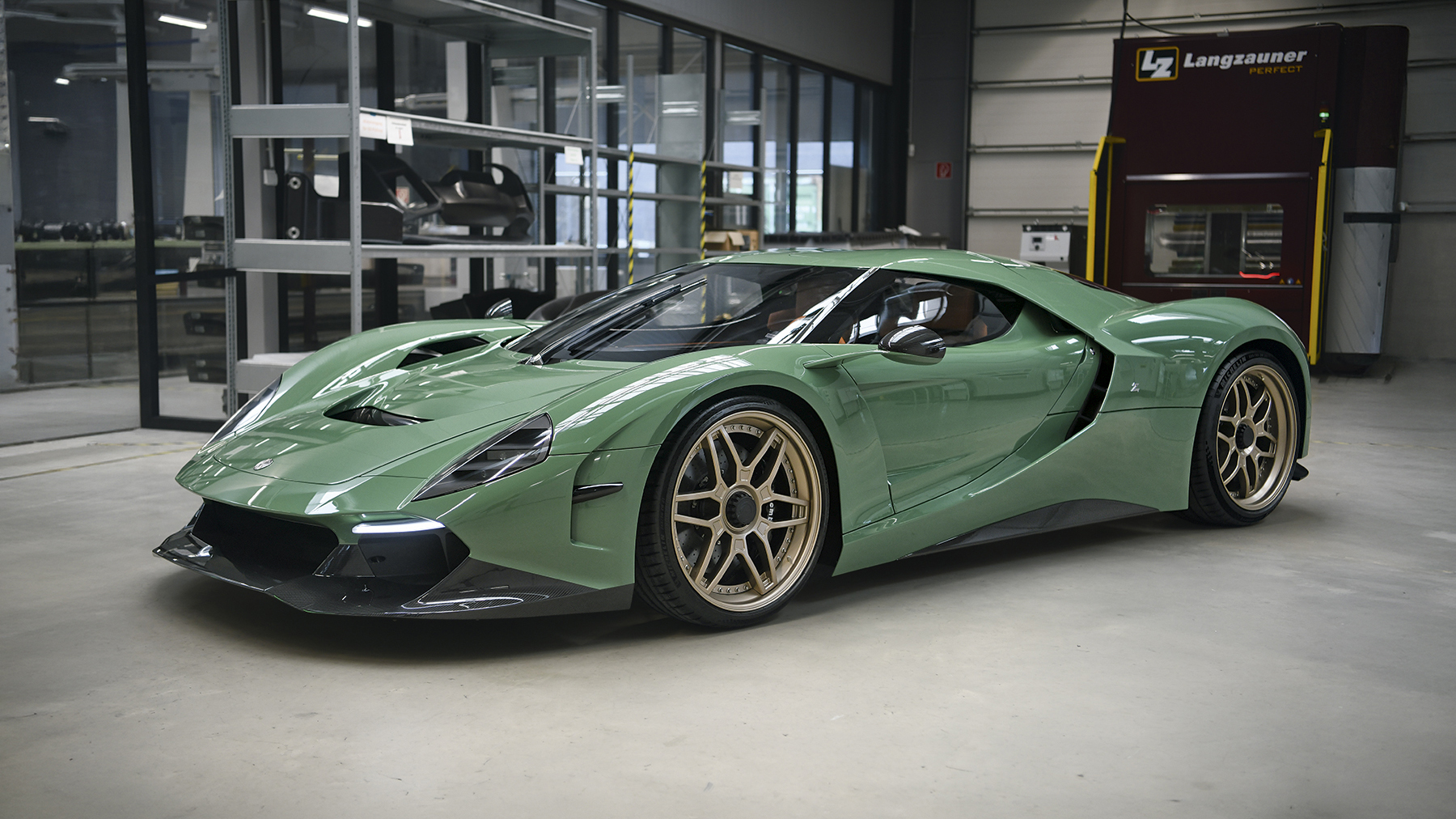 Hypercar aus Deutschland – handgeschaltet und brutal stark