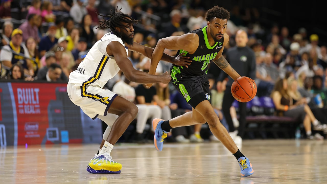Niagara River Lions beat Edmonton Stingers for 1st win of season