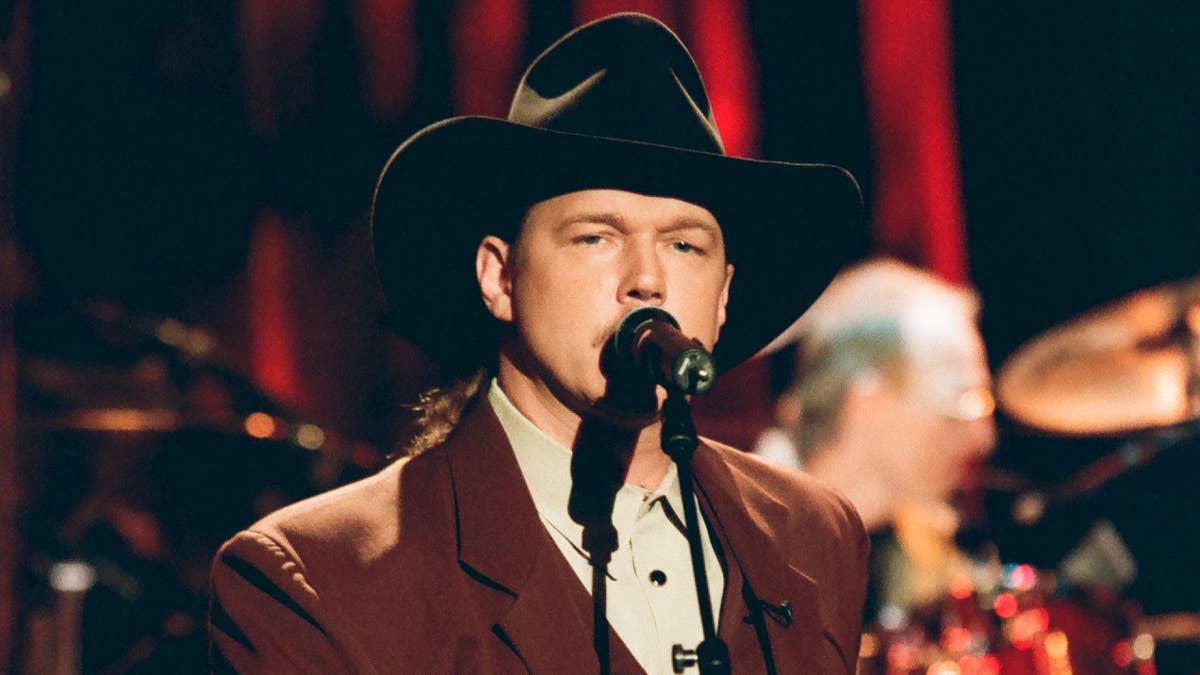Trace Adkins' 2016 Memorial Day tribute 'Arlington' named one of the ...