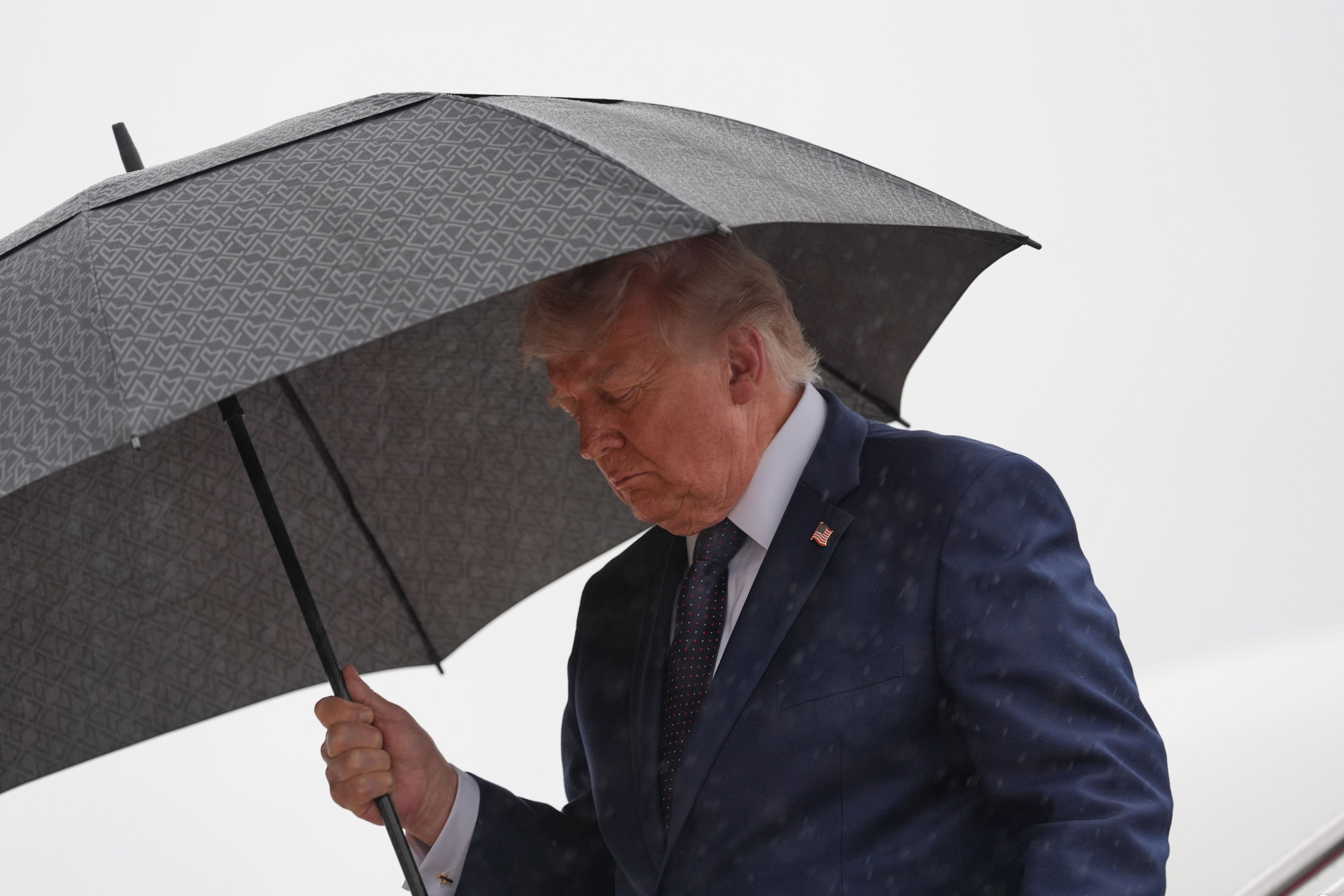 Oil prices fall after Trump says Iran deal to be announced shortly
