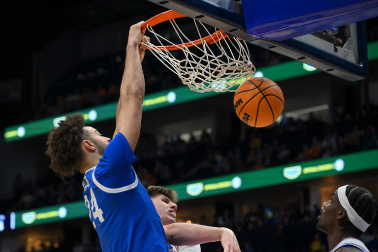 NBA draft prospect Malachi Moreno announces return to Kentucky