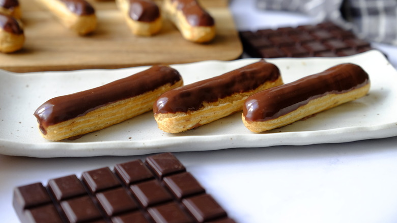 Mini chocolate eclairs recipe