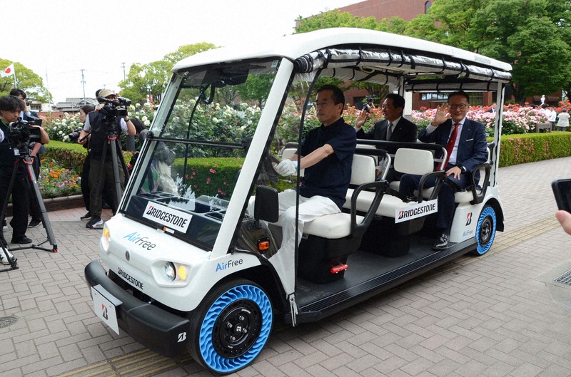Bridgestone begins pilot test of 'AirFree' tires in Japan's Kurume