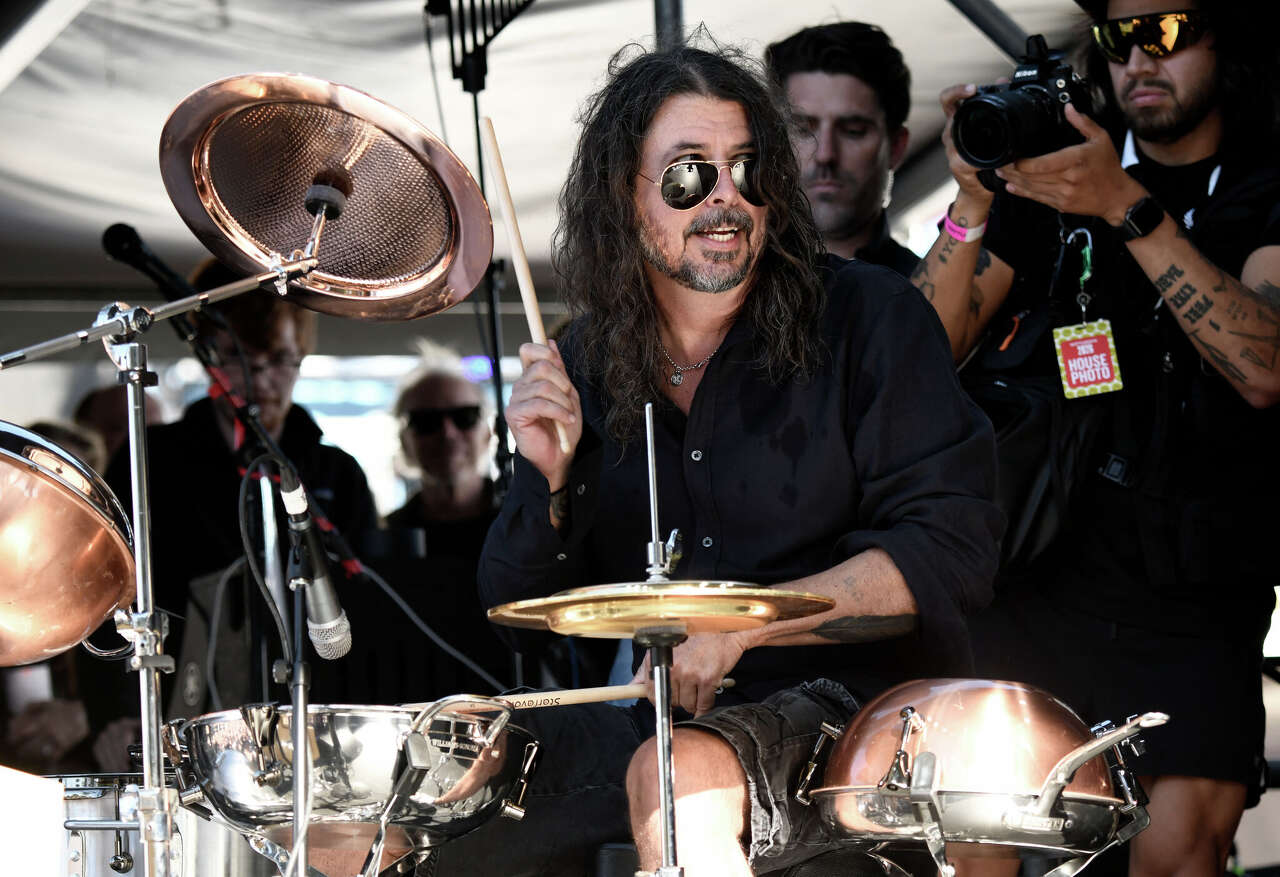 It was hard to love the Foo Fighters during their headlining BottleRock set