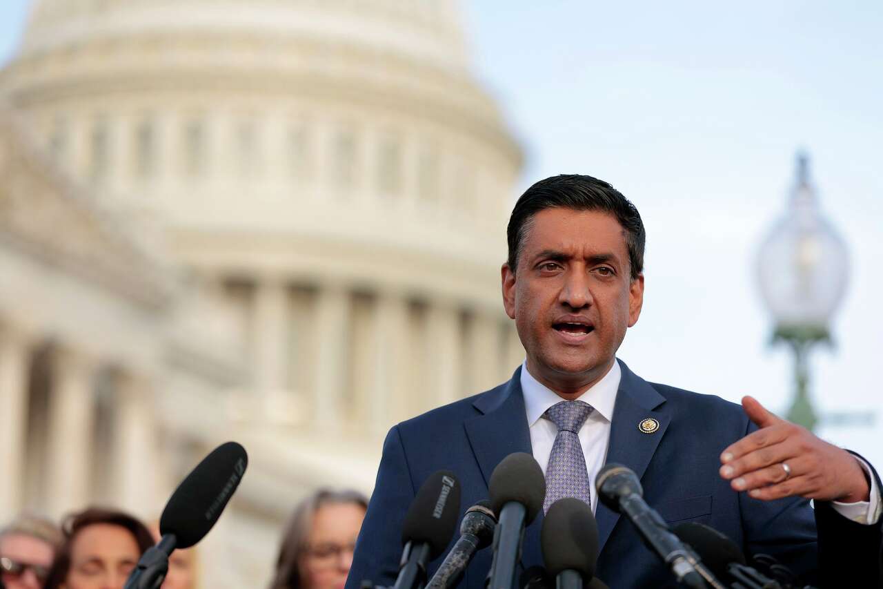 Khanna says Democrats should run against Supreme Court after voting ...