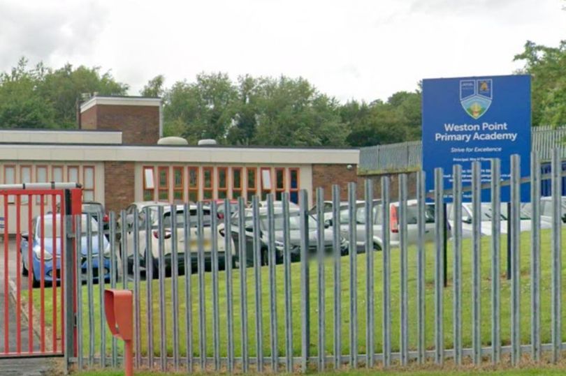Union vows to 'fight' plans to merge two Cheshire schools