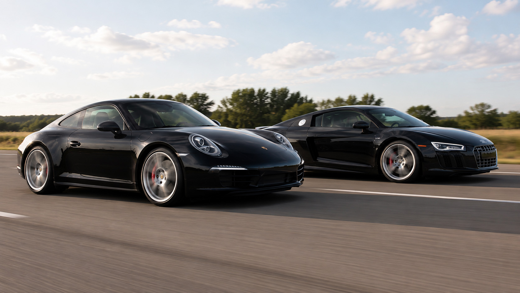 Which is faster to 300 km/h, Porsche 911 or Audi R8?