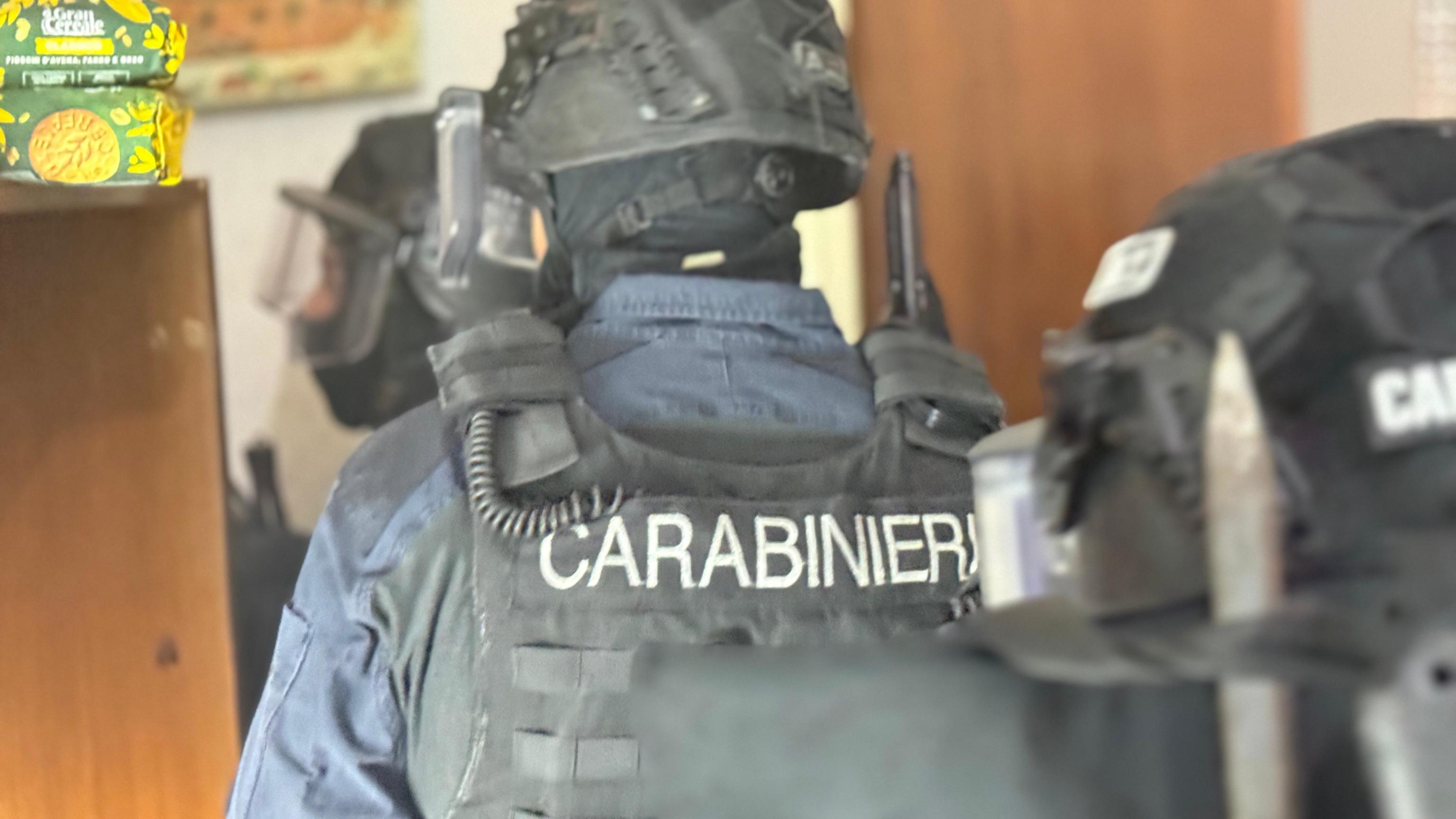 Maxi blitz contro piazze di spaccio tra Ostia e Fiumicino