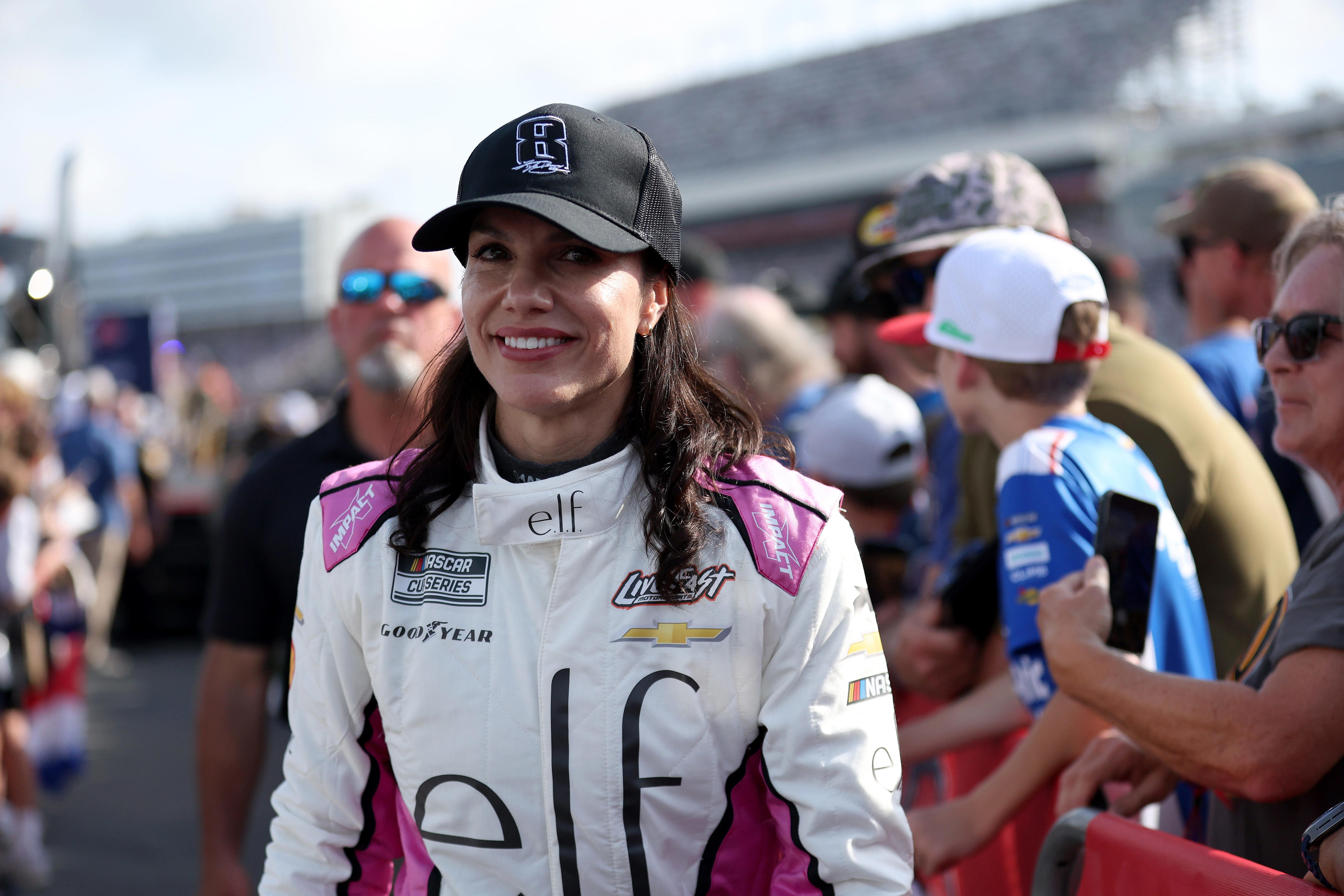 Katherine Legge races in Coca-Cola 600 after Indy 500 crash; finishes 31st