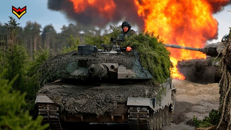 Deutschlands Leopard 2 zerschmetterte Putins „unbesiegbaren“ Angriffskonvoi