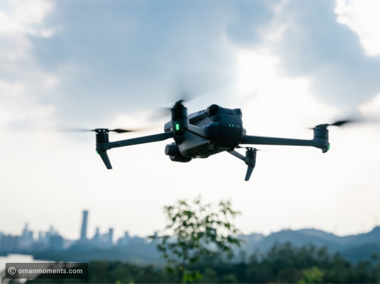 Oman resumes issuance of drone and paragliding permits