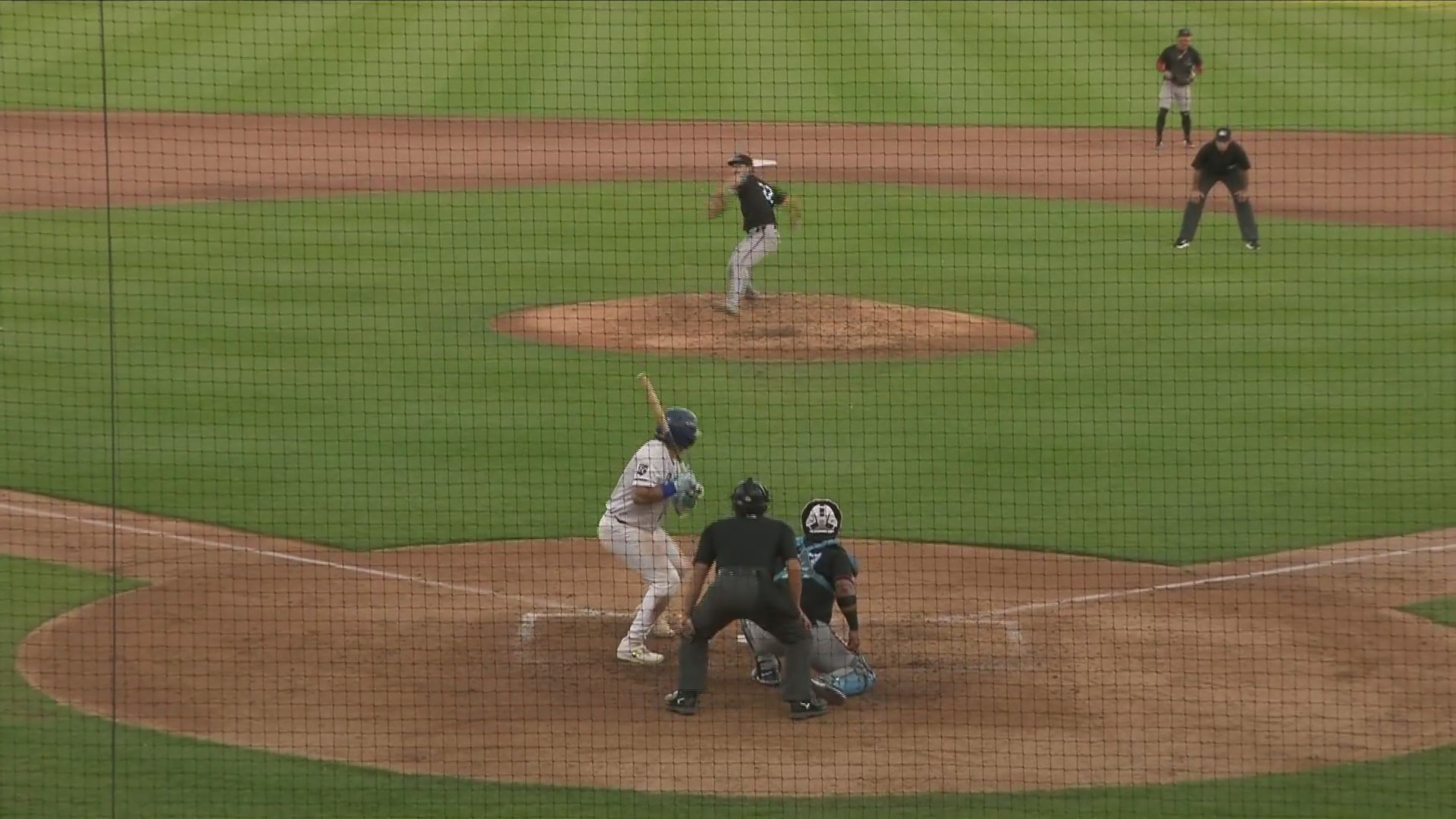 River Bandits fall to the Sky Carp, 8-2