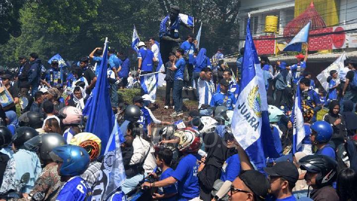 Kisah patung Persib di tengah euforia juara Super League