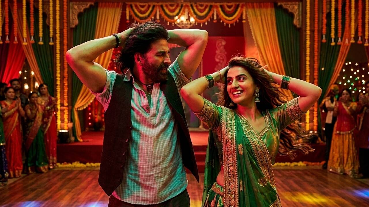 Akshay Kumar and Akshara Singh ignite excitement in the track 'Ghis ...