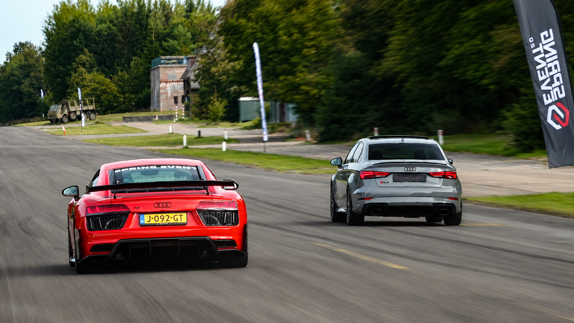 Unexpected Race Results Between Audi R8 Against Audi RS3