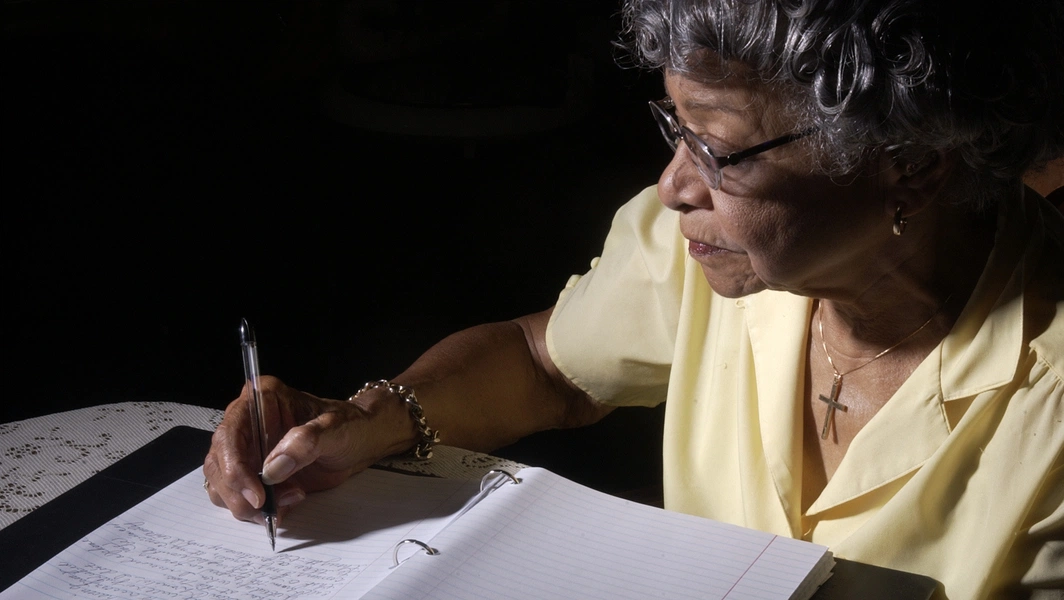 Study links handwriting delays to early dementia signs