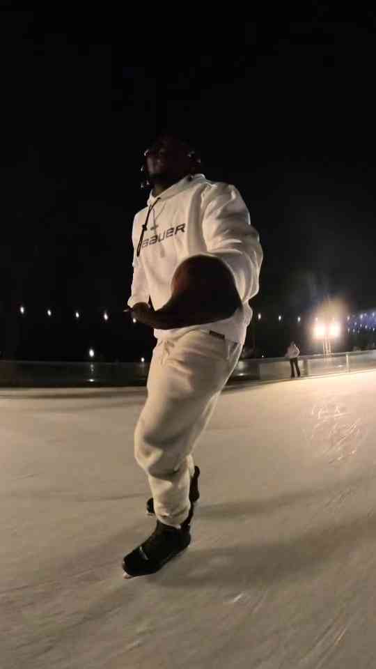 Incredible ice skating skills you have to see